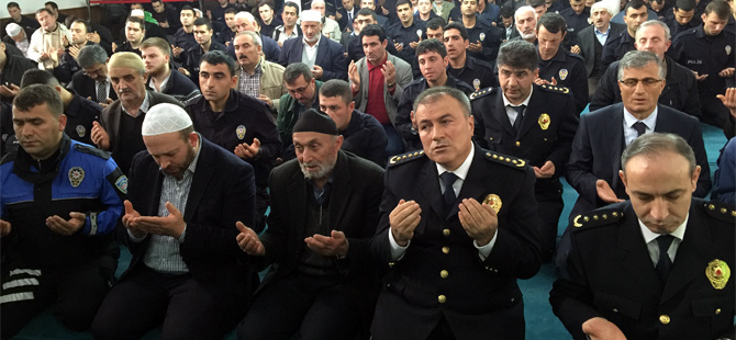 Şehit Polisler İçin Rize'de Mevlide Davet