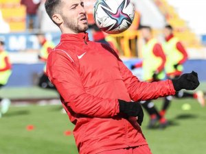 Bertolacci İlk Kez Forma Giydi