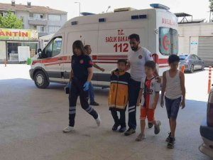 İ̇nşaatta Kireçle Oynayan 3 Çocuk Hastanelik Oldu