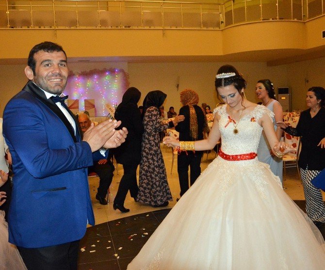 Başpehlivan Salih Dorum Dünya Evine Girdi