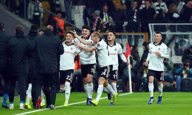 Beşiktaş Zirve Yarışında ’Var’