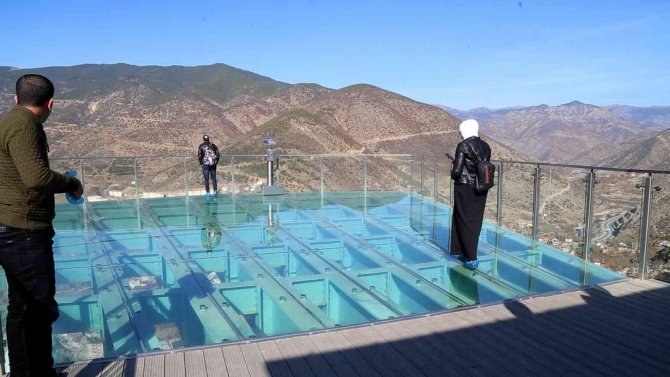 Torul Cam Seyir Terası Yarım Milyon Ziyaretçi Ağırladı