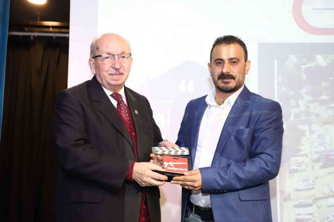 İ̇ha Ödüle Doymuyor, Müsilaj Fotoğrafı Birincilik Getirdi