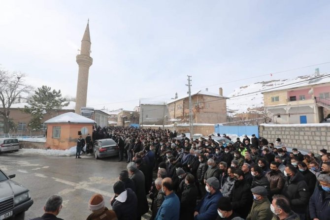Adem Özbek Son Yolculuğuna Uğurlandı