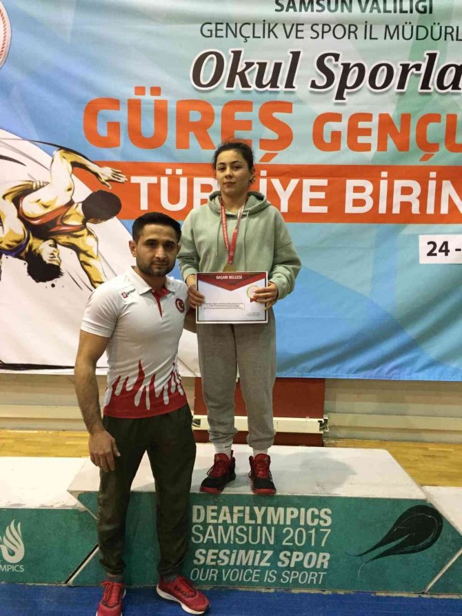 Başak Duman Bilecik’in Gururu Oldu