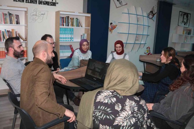 Eren Ailesinin Katkılarıyla Öğretmenlerin Dergi Hayali Gerçek Oldu