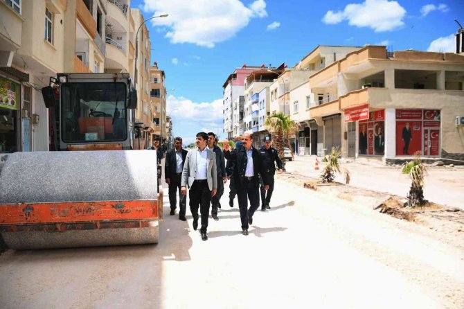 Araban İlçe Merkezinde Asfalt Ve Kaldırım Çalışmaları Başladı