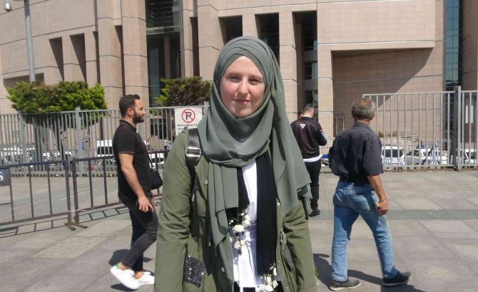 Gazeteci Özlem Doğan, Tarlabaşı Toplum Merkezi’nin Kapatılması ...