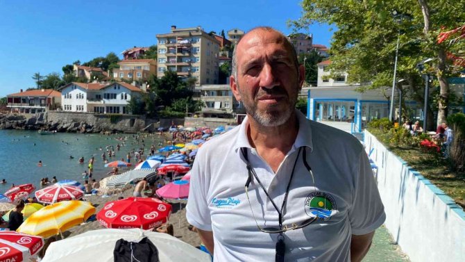 İ̇ğne Atsan Yere Düşmedi, Kapuz Plajı Doldu Taştı