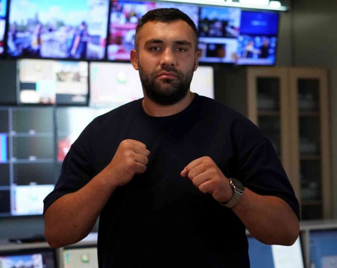 Ali Eren Demirezen’in Hedefi Altın Kemer