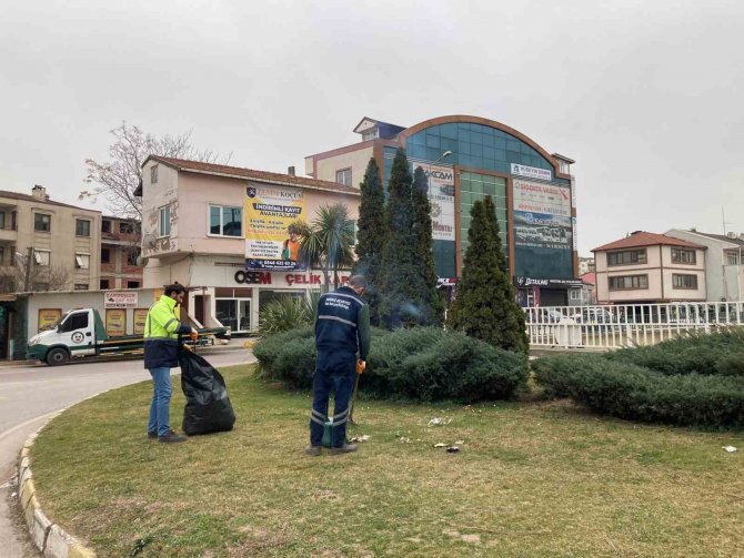 Derince’nin Yeşil Alanları Bahara Hazırlanıyor Derince’nin Yeşil Alanları Bahara Hazırlanıyor