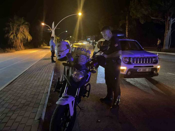 Gazipaşa’da Abartı Egzoz Ve Yüksek Ses Anfili Araç Denetimi Gazipaşa’da Abartı Egzoz Ve Yüksek Ses Anfili Araç Denetimi