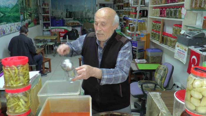 Lezzetli Turşunun Sırrı ‘Kaya Tuzu’